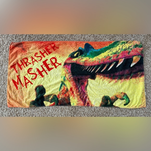 Disney | Bath | Vintage Walt Disney Pictures Presents Dinosaur Towel ...
